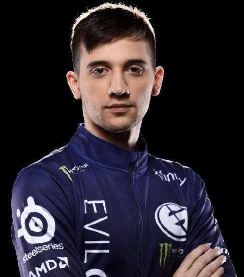 Arteezy - DOTA 2