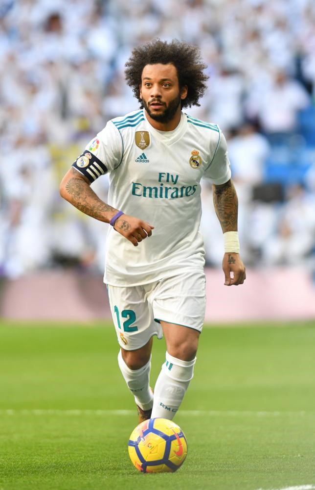 FIFA 18 BEST PLAYERS (TOP 10) | Gamers Decide