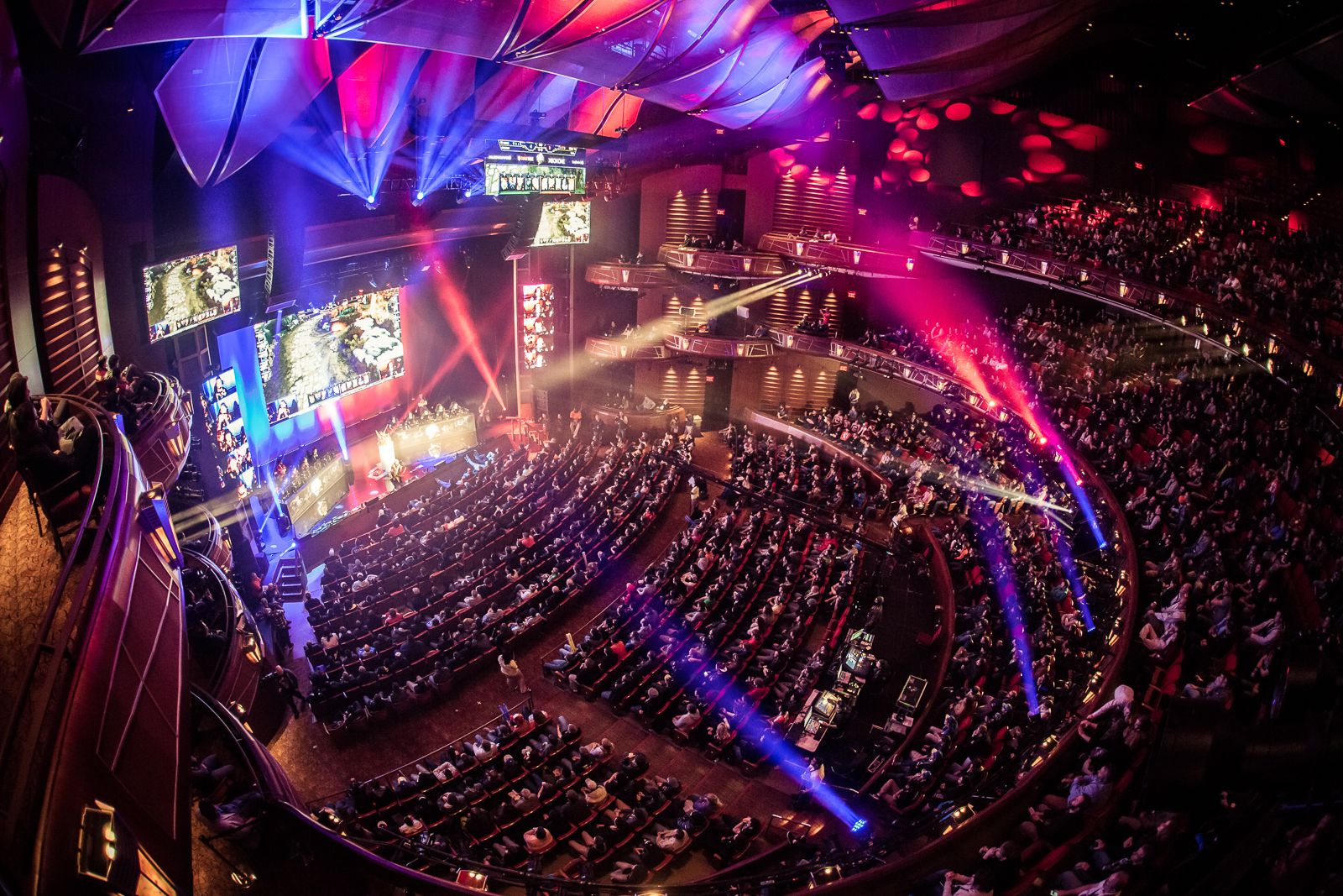 The Biggest eSports Games | Gamers Decide