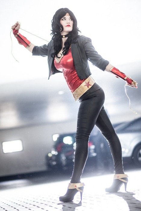 67 Best Wonder Woman Cosplays | Gamers Decide