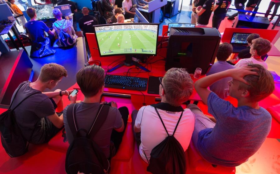 FIFA eWorld Cup 2018 - Everything You Need To Know | Gamers Decide