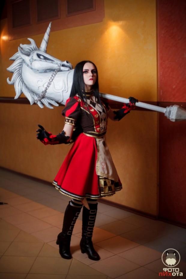 The 37 Best Alice Cosplays of All Time | Gamers Decide