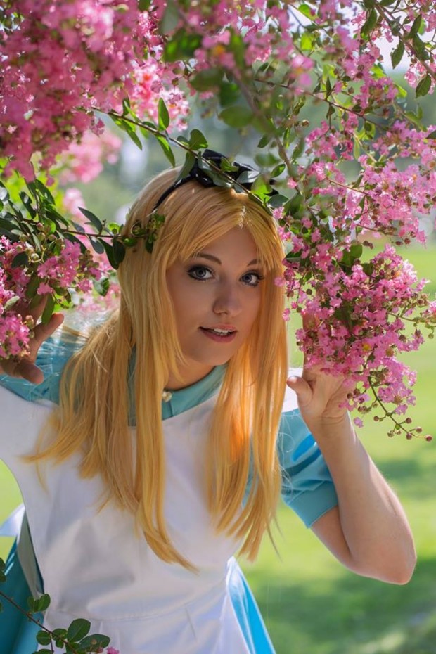 The 37 Best Alice Cosplays of All Time | Gamers Decide