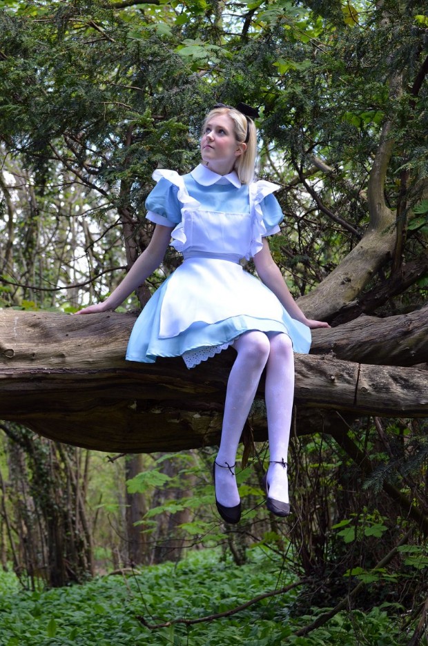 The 37 Best Alice Cosplays of All Time | GAMERS DECIDE