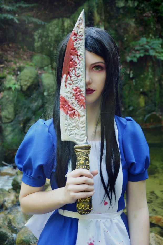 The 37 Best Alice Cosplays of All Time | GAMERS DECIDE