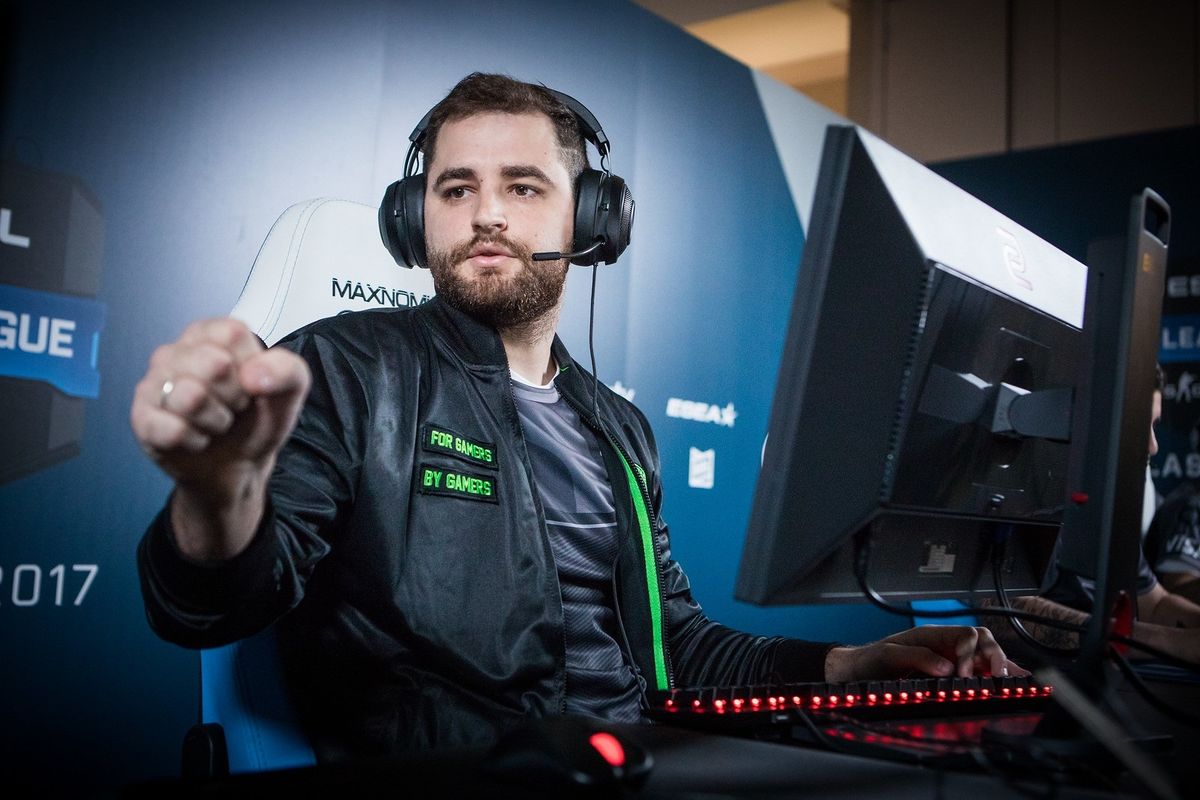 Top 10 Best CSGO AWPers | Gamers Decide