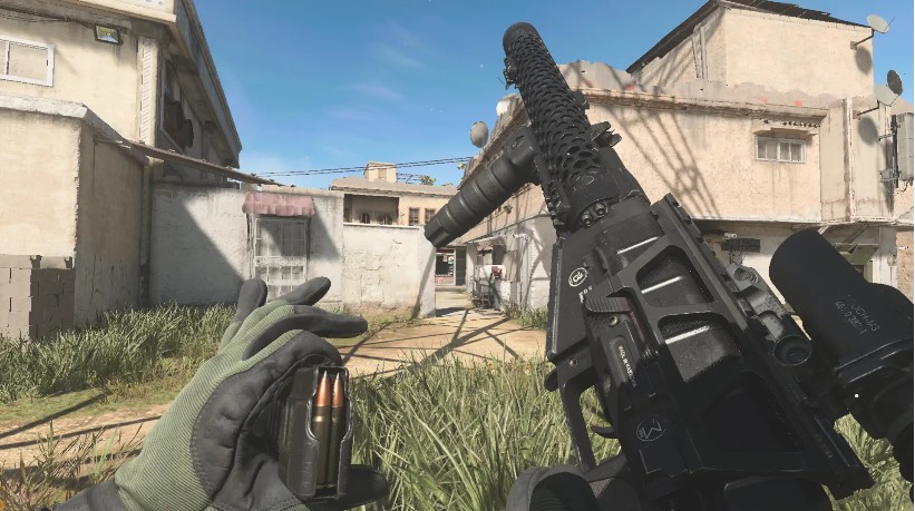 [Top 10] CoD Modern Warfare Best Weapons | Gamers Decide