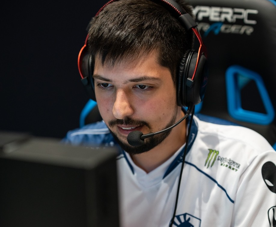 [Top 10] Dota 2 Best Invoker Players That Wreck Hard! | Gamers Decide