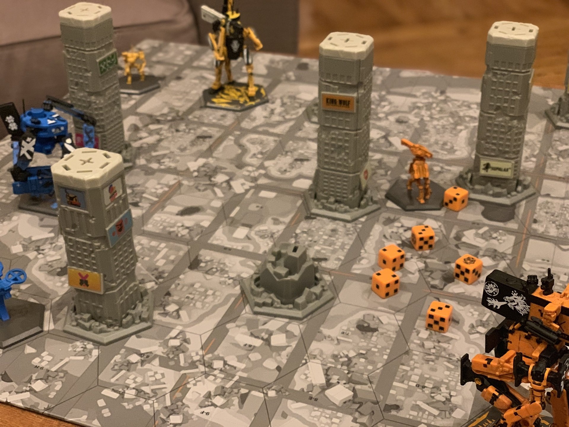 [Top 15] Best Sci-Fi Board Games That Are Fun | GAMERS DECIDE