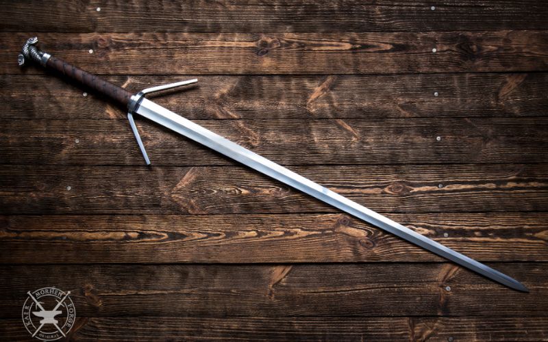 [Top 15] The Witcher 3 Best Weapons (And How To Get Them) | GAMERS DECIDE