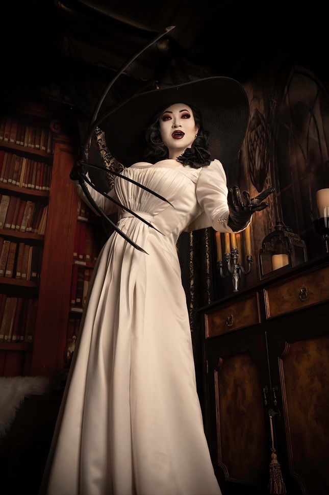 The 30 Best Lady Dimitrescu Cosplays We've Ever Seen (Most Beautiful ...