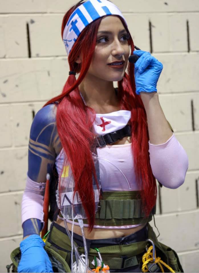 The 10 Best Lifeline Cosplays We've Ever Seen (Best Looking) | GAMERS ...