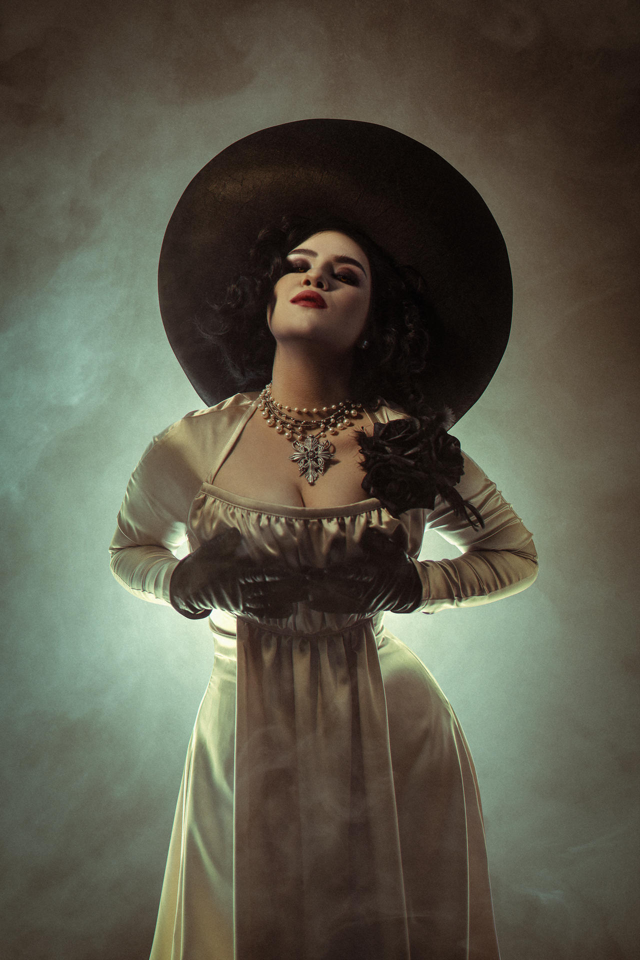 The 30 Best Lady Dimitrescu Cosplays We've Ever Seen (Most Beautiful ...