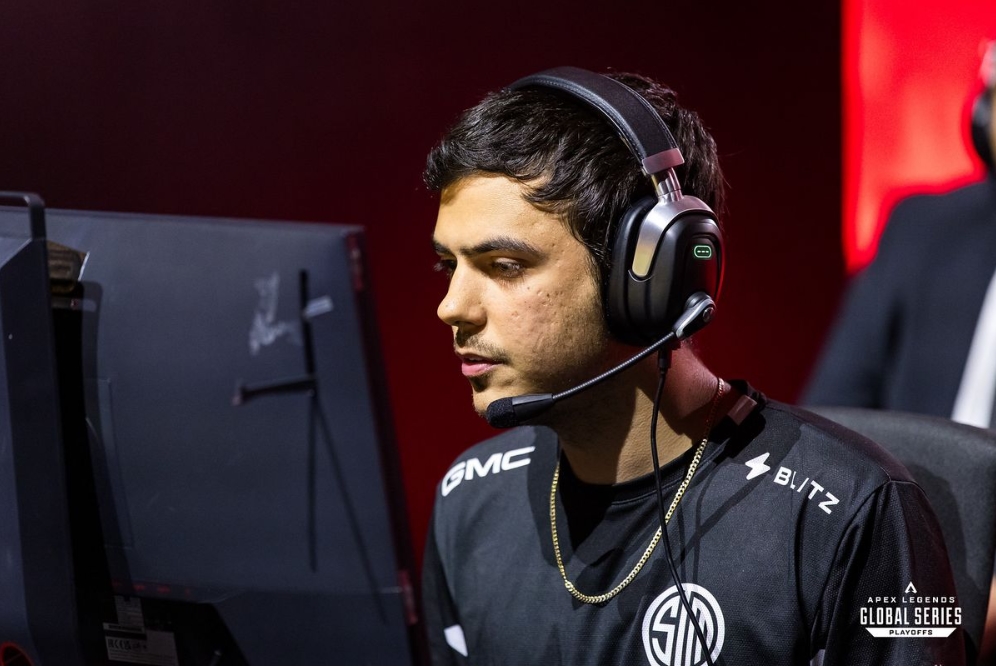 [Top 15] Apex Legends Best Players In The World | Gamers Decide