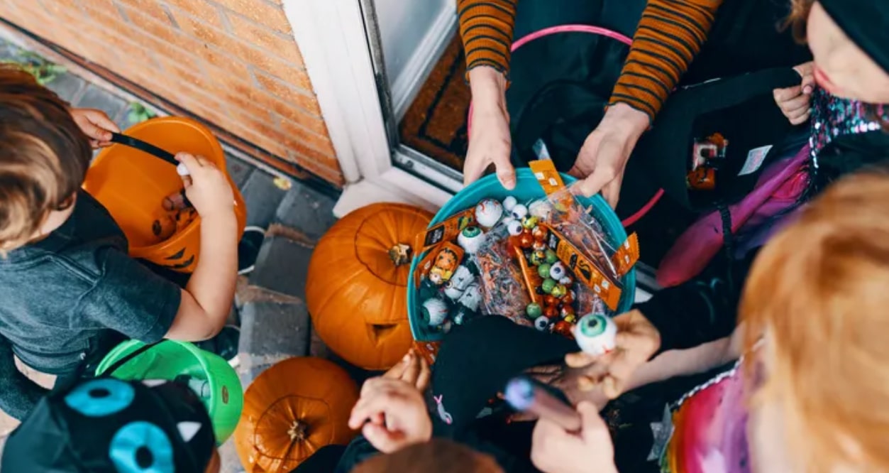 10 Fun Ideas for Celebrating Halloween | GAMERS DECIDE