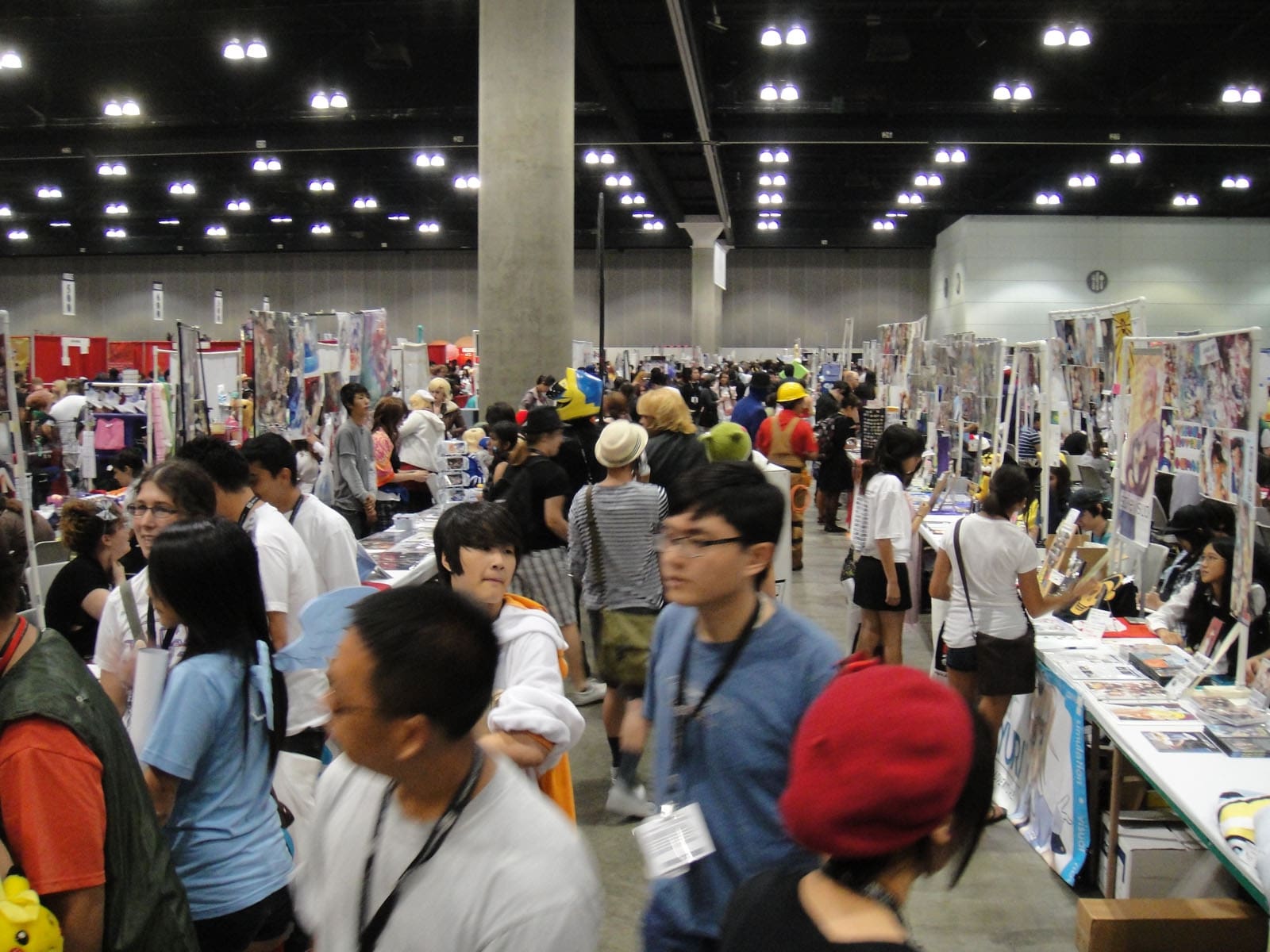 10 Tips To Having Fun At Anime Conventions | GAMERS DECIDE