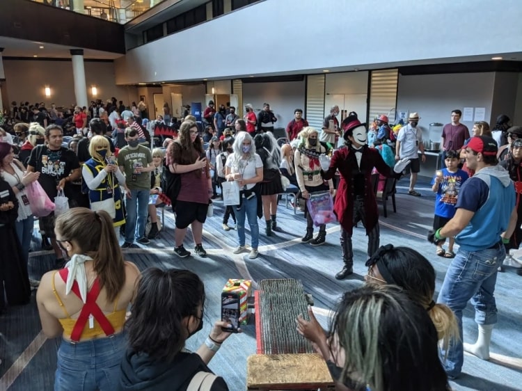 10 Tips To Having Fun At Anime Conventions | GAMERS DECIDE