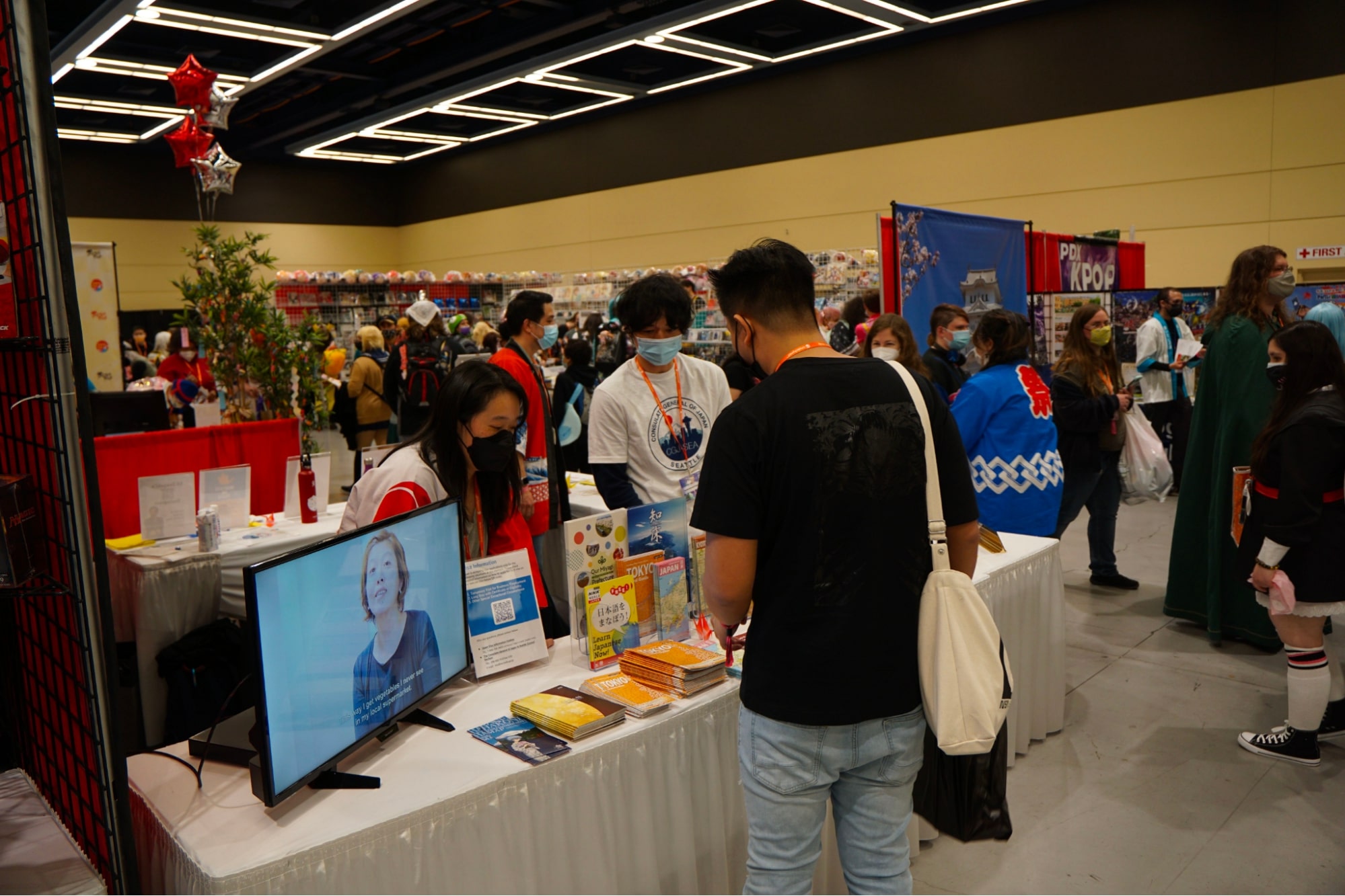 10 Tips To Having Fun At Anime Conventions | GAMERS DECIDE