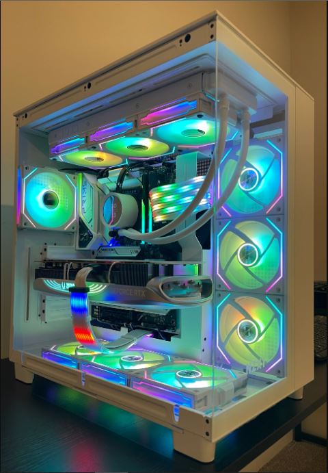 Console Gaming vs PC Gaming: Which Is Better? | GAMERS DECIDE